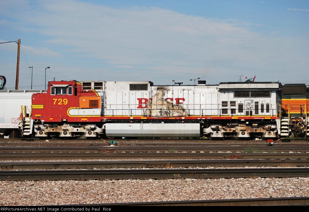 BNSF 729